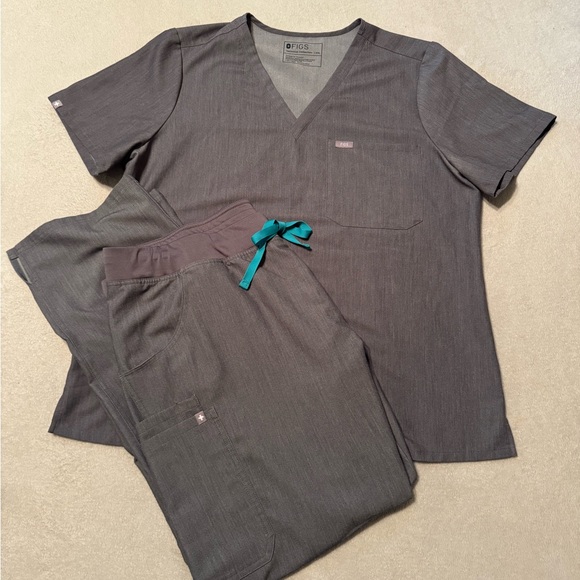 Figs | Other | Figs Graphite Scrub Set Xxlxxlt One Pocket And Kade ...